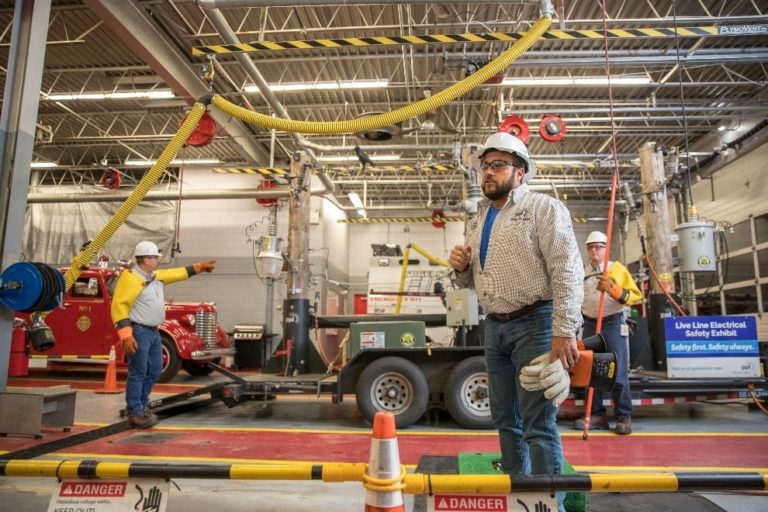 Our Live Line Exhibit is back on tour - People Powering Life